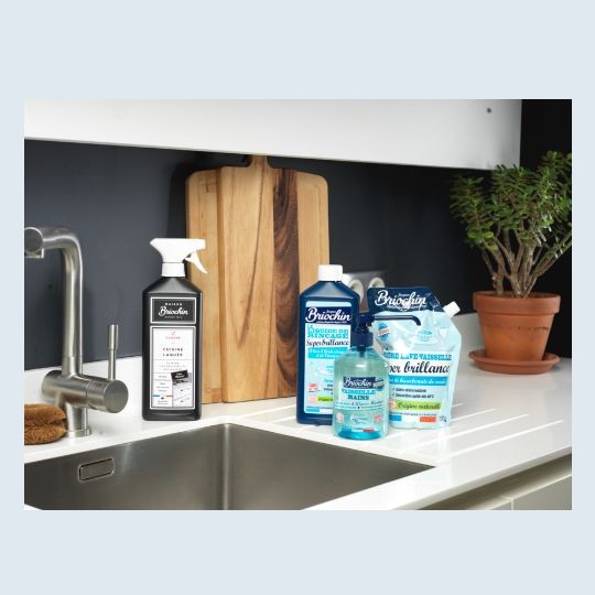 Recharge liquide vaisselle mains savon noir | Le Briochin